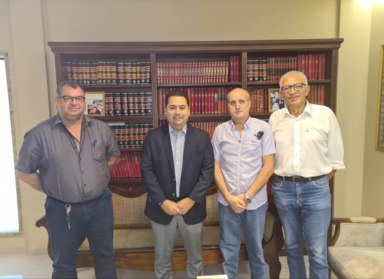 Processos - Reunião com o Advogado Breno de Paula Processos - Reunião com o Advogado Breno de Paula